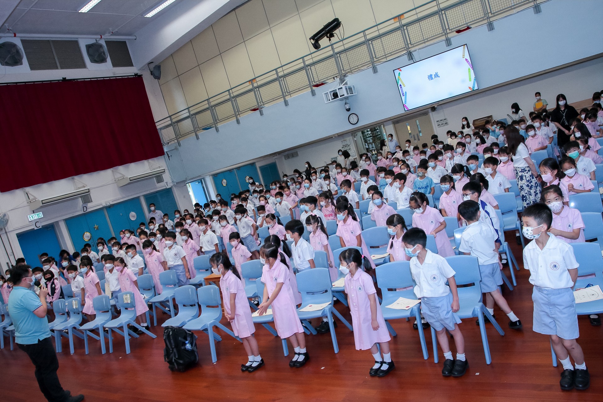 21-22年度 結業禮P5-6-校園相簿 - 香港浸信會聯會小學