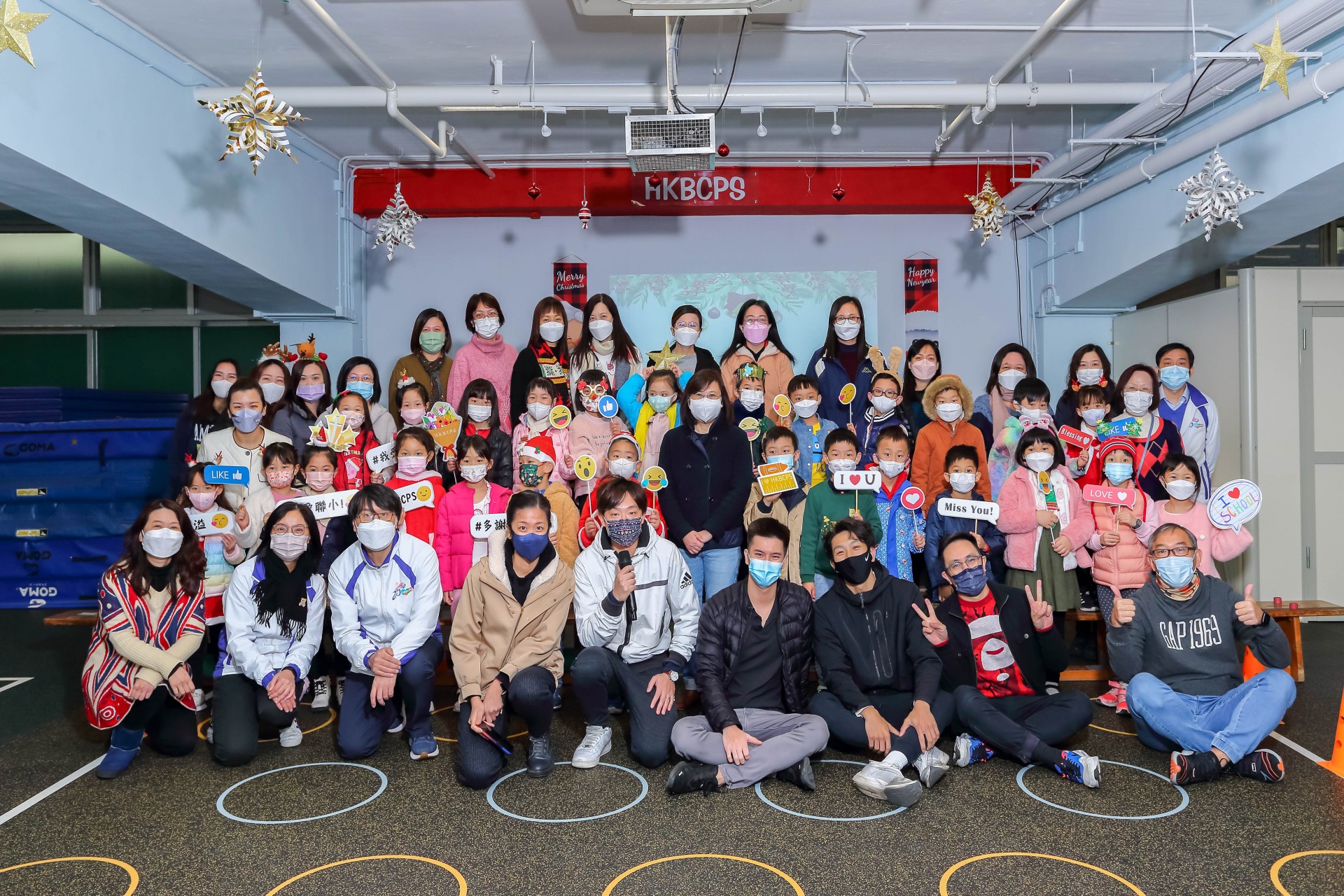 2022.12.20 2022聖誕聯歡會-校園相簿 - 香港浸信會聯會小學