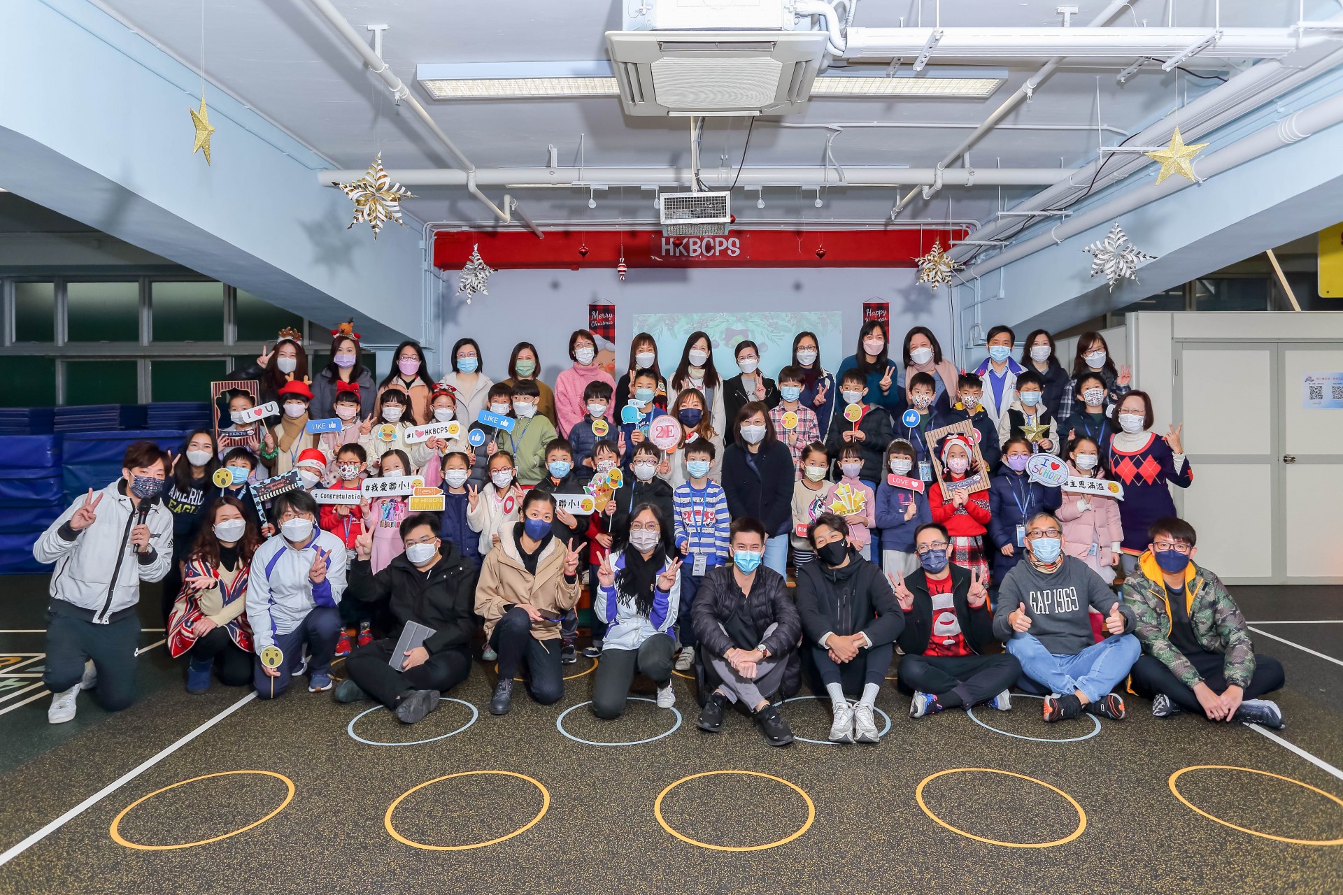 2022.12.20 2022聖誕聯歡會-校園相簿 - 香港浸信會聯會小學